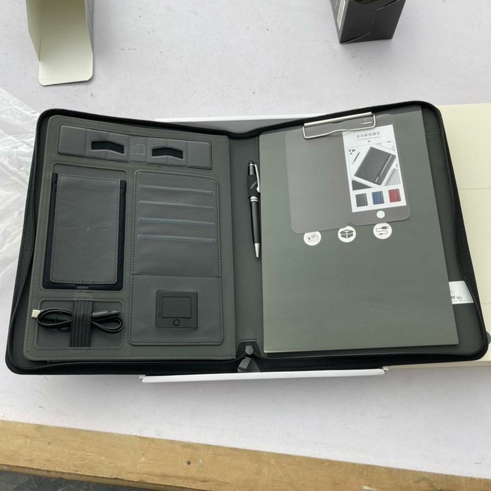 PREMIUM CLASS 14” LAPTOP CASE ,MOBILE AND I-PAD HOLDER ,10000 MAH ...